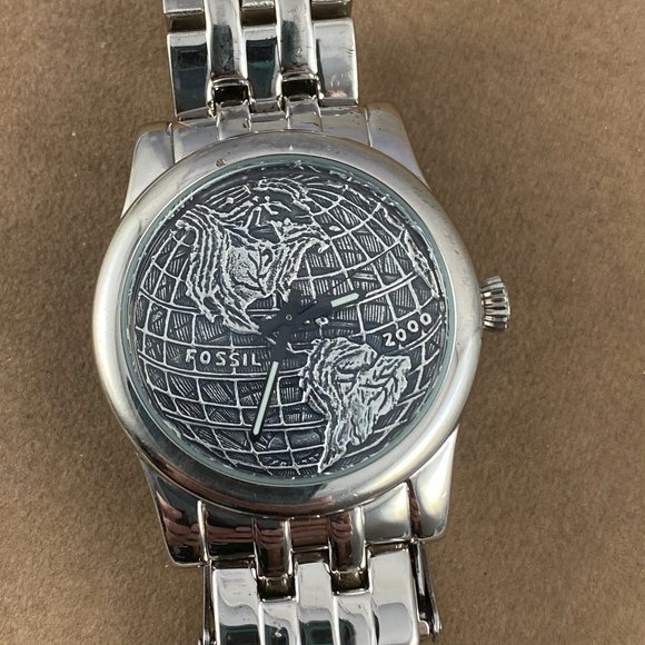 Fossil | Accessories | Vintage Year 200 2k Fossil Americas Watch | Poshmark